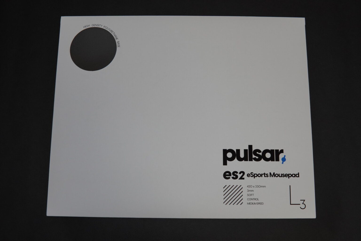 Pulsar ES2 マウスパッド レビュー。究極の滑り止めを採用したサラサラ素材のコントロールタイプマウスパッド | Gaming Gear ...
